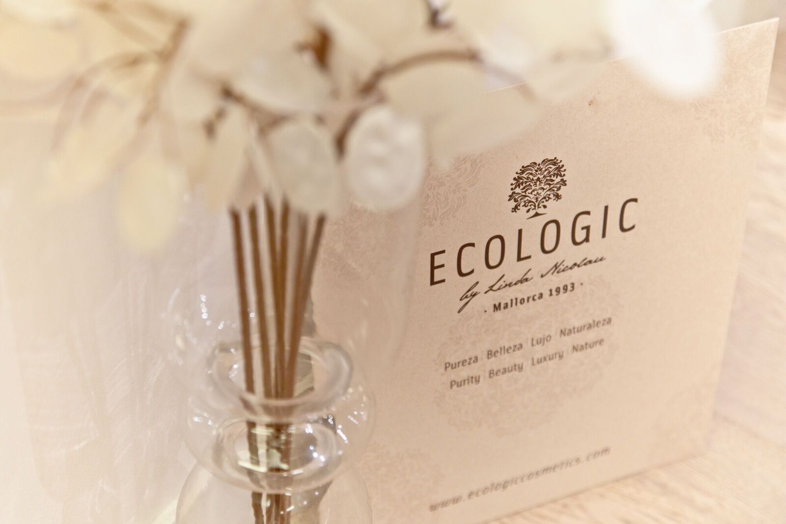 Ecologic Cometics - environmentally conscious skin care made in Mallorca.
